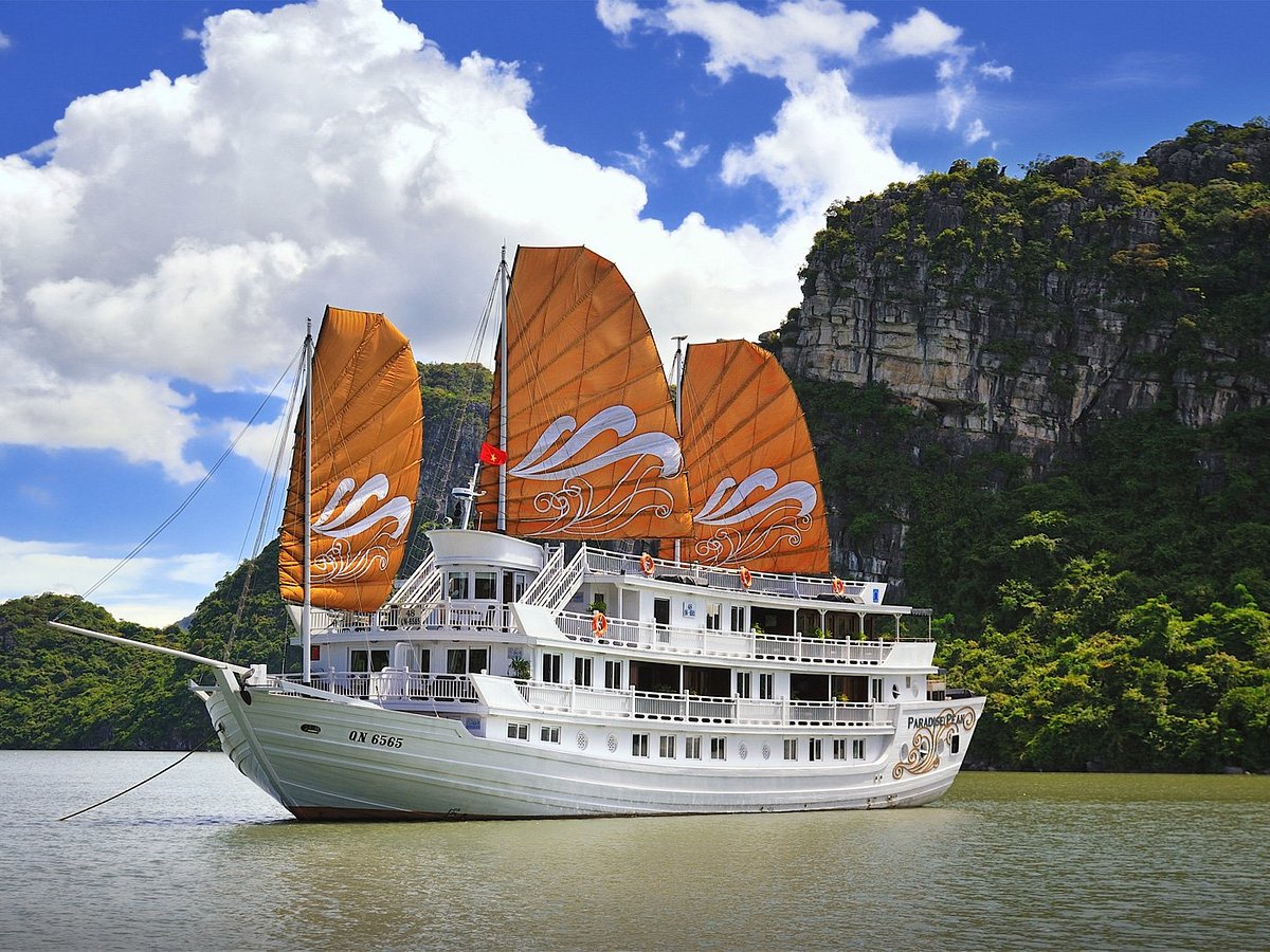 Paradise Sails Cruise 2D1N – Ha Long Bay